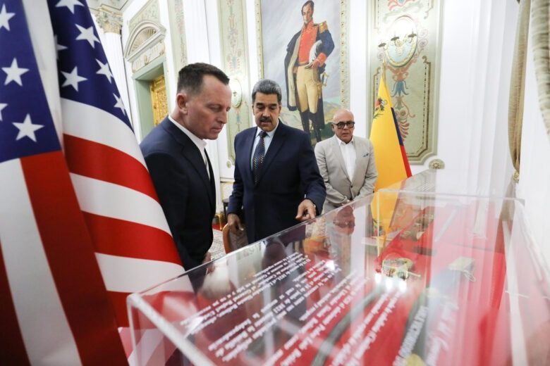 He ido a Venezuela y sigo conversando con el equipo de Maduro